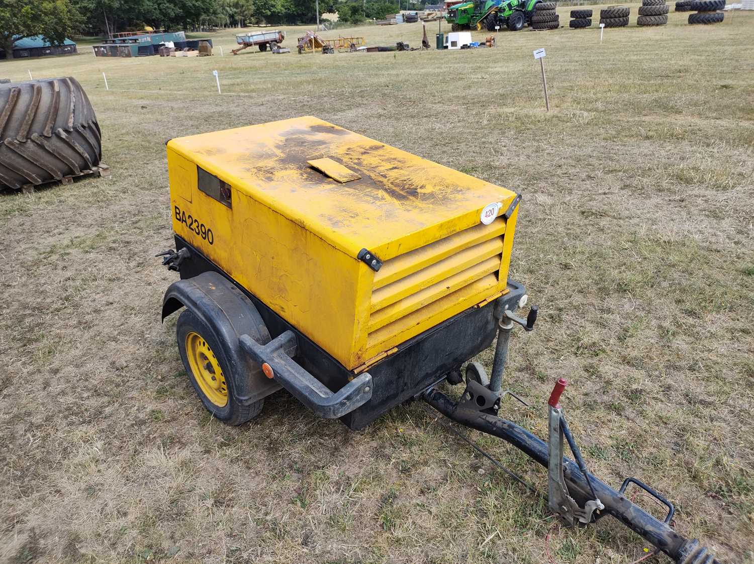 Lot 420 - Atlas Cord Road Compressor