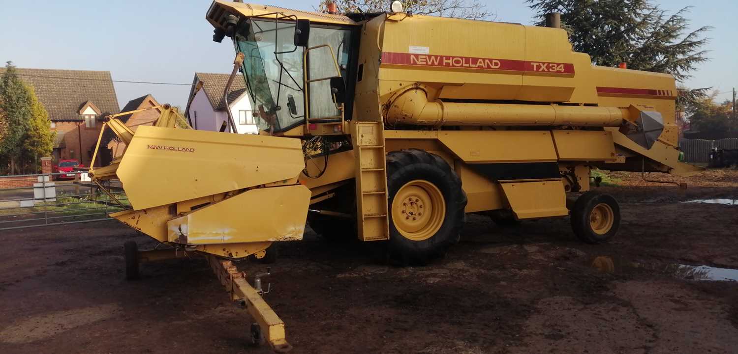 Lot 150 - New Holland TX34 Combine Harvester (1987).