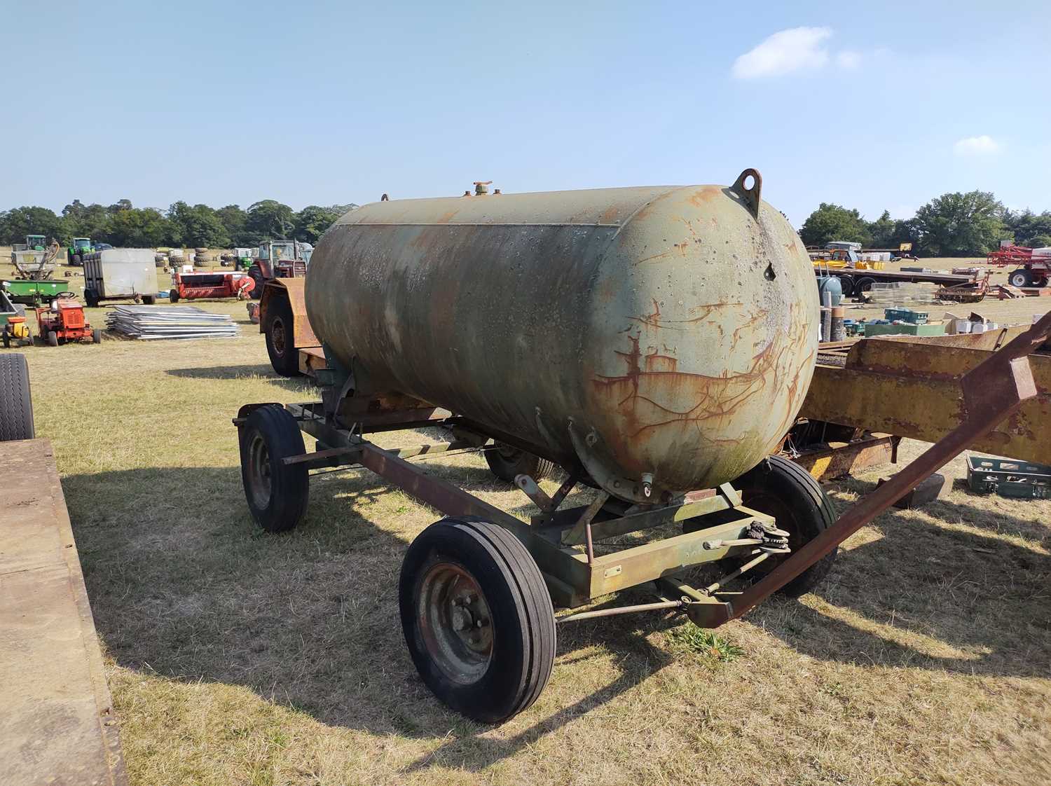 Lot 210 - Portable Bowser