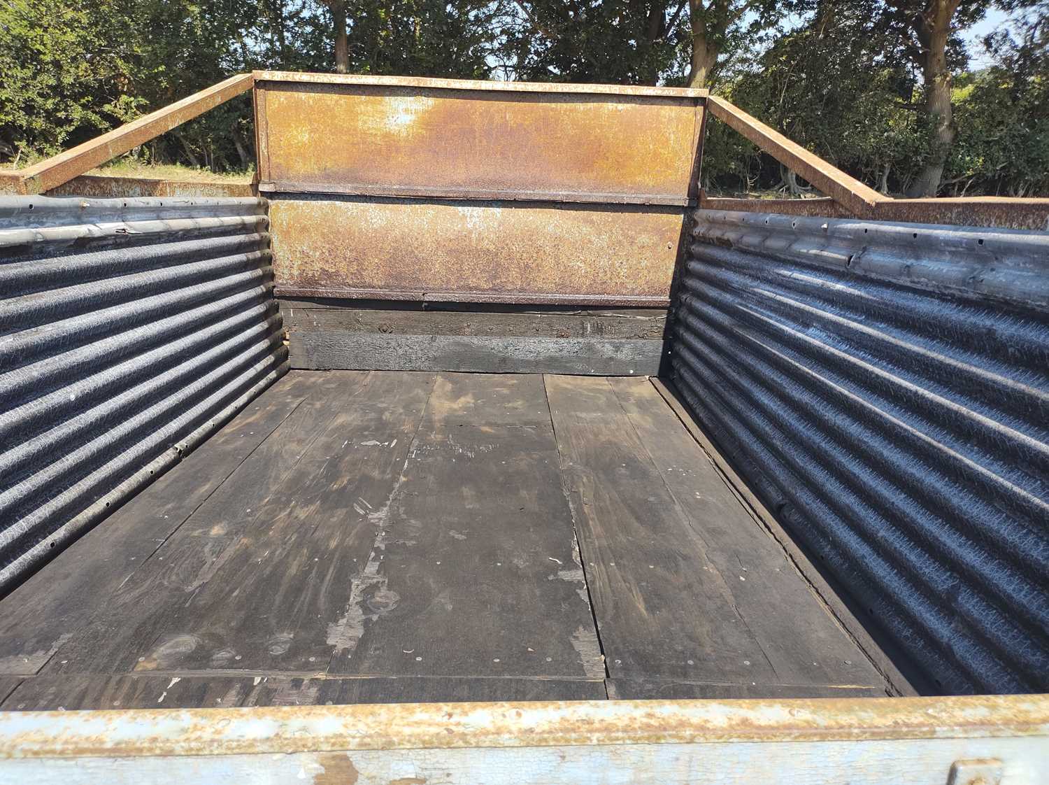 Lot 40 - Wheatley 2-wheel tipping trailer