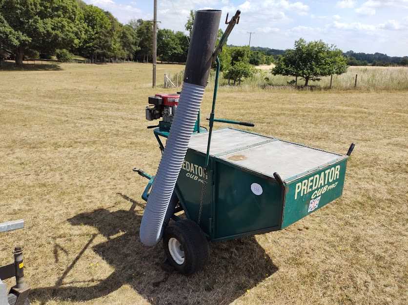 Lot 666 - Predator Paddock Vacuum