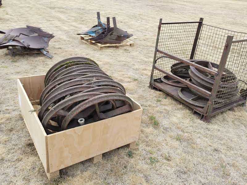 Lot 252 - Qty of Rib Rolls