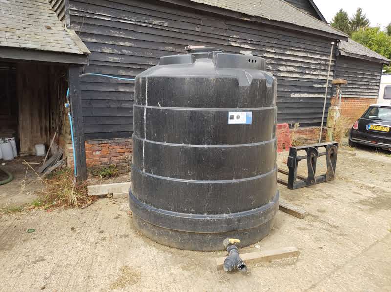 Lot 2 - Titan 5000L Water Tank (Model V5000) (Diameter:
