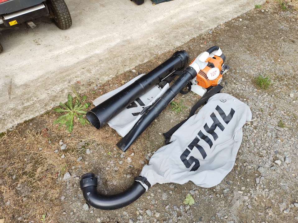 Lot 107 - Stihl Leaf Shredder SH86C (Located in