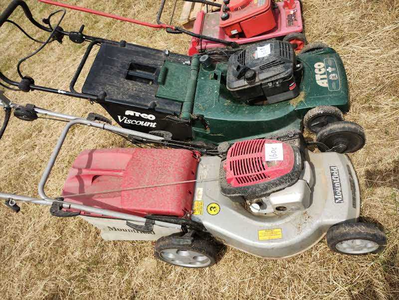 Lot 160 - Mountfield Lawnmower