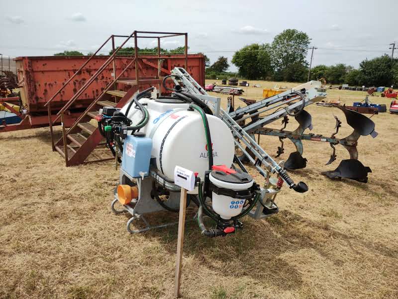 Lot 145 - Team Alpha Sprayer 800l. Mounted Sprayer.