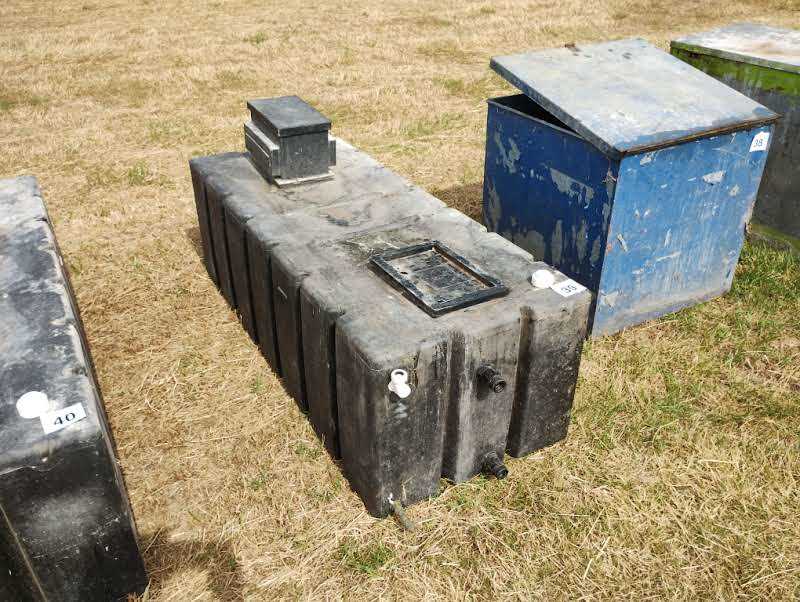 Lot 39 - Header Tank with Ball Valves. Approx 500