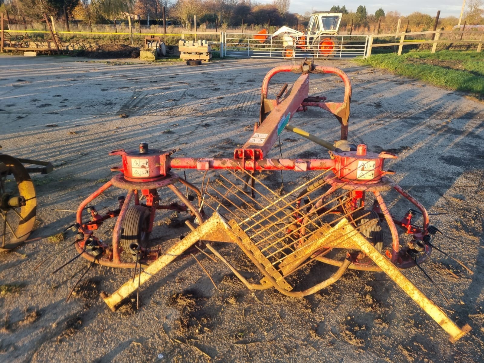 Lot 213 - Sitrex HM 300 Haybob