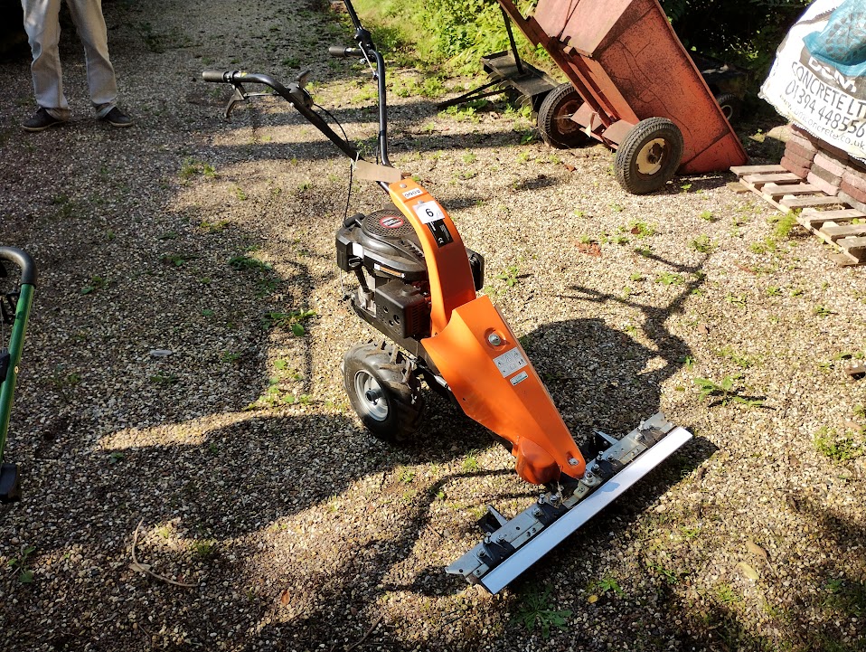 Lot 6 - Feider FT200 Scythe Bar Mower (Located in