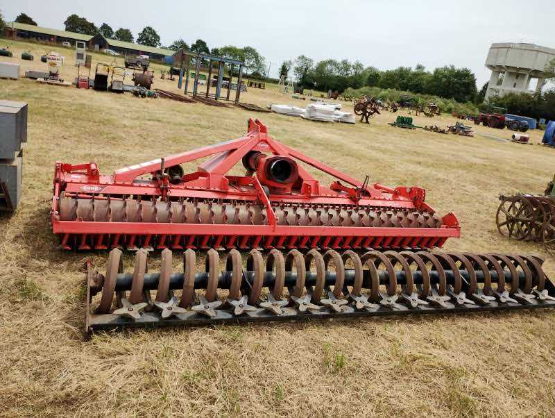 Lot 56 - Flexi Coil packer to fit Kuhn 4m Power Harrow