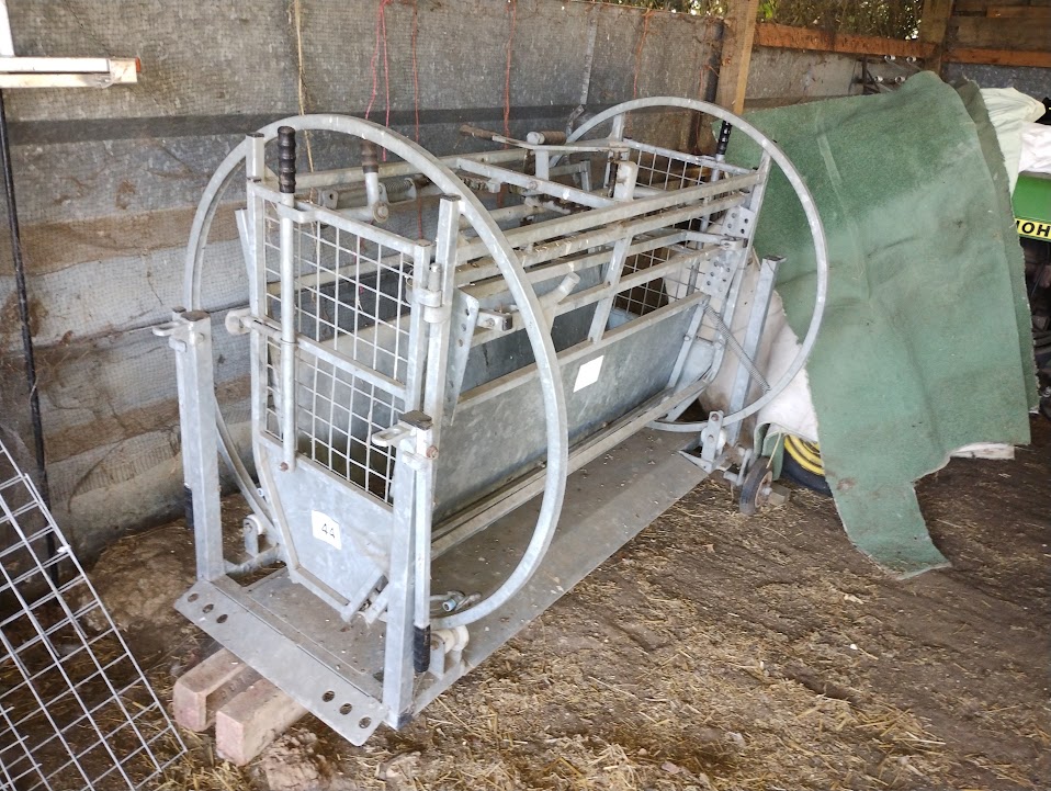 Lot 44 - IAE Galvanised Sheep Rollover Crate (Located
