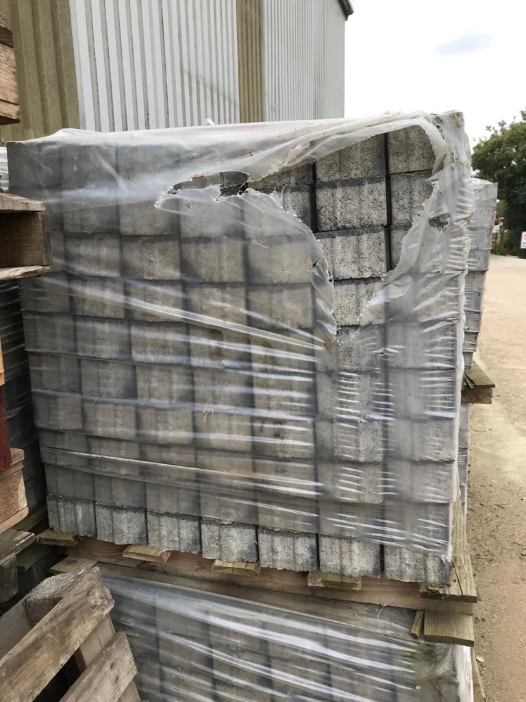 Lot 83 - 8 x Pallets of Hydropave 240 240 x 120 x 80
