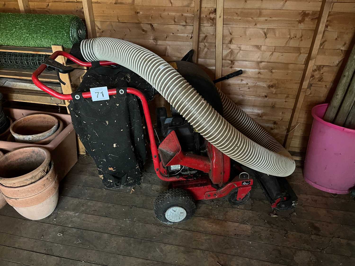 Lot 71 - MTD CSV 202 Leaf Vacuum/Collector (Based in