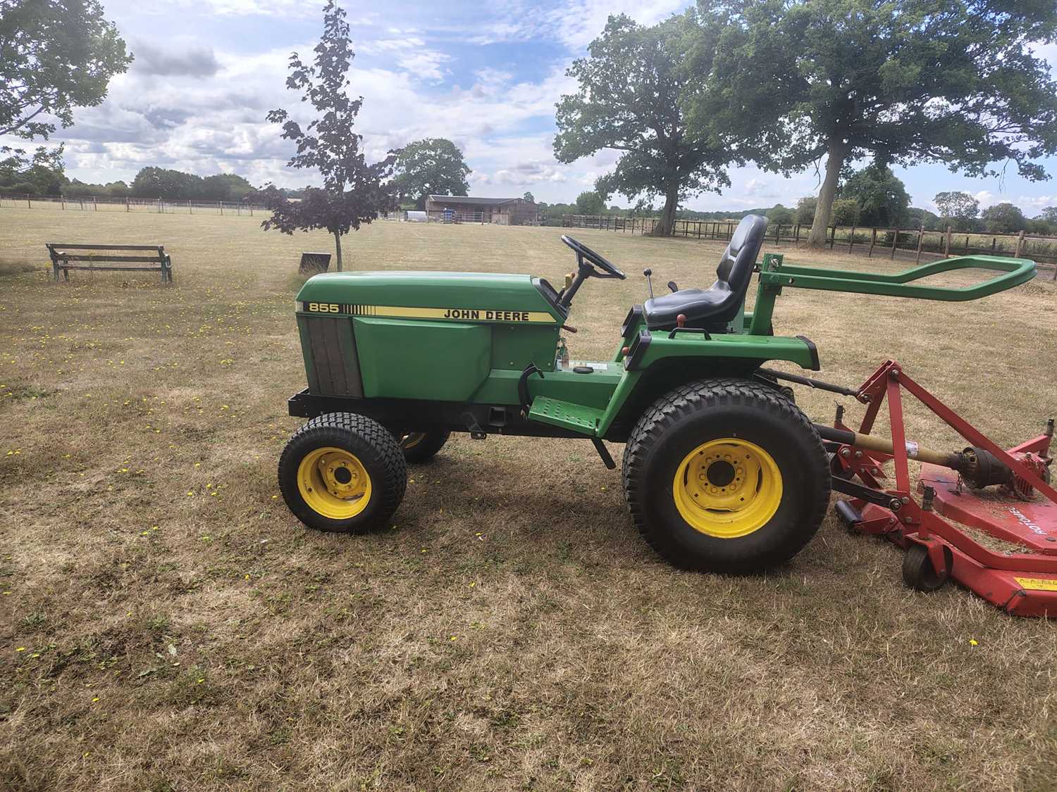 Lot 4 - John Deere 855 Compact Tractor (1865 hours)