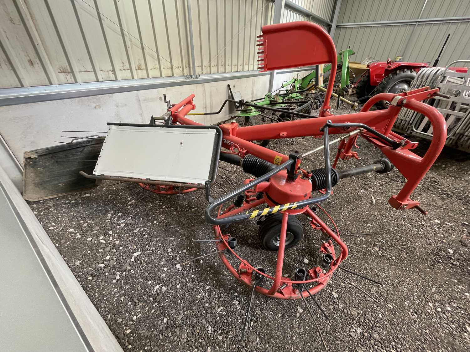 Lot 180 - Kuhn Haybob 360 (2013)