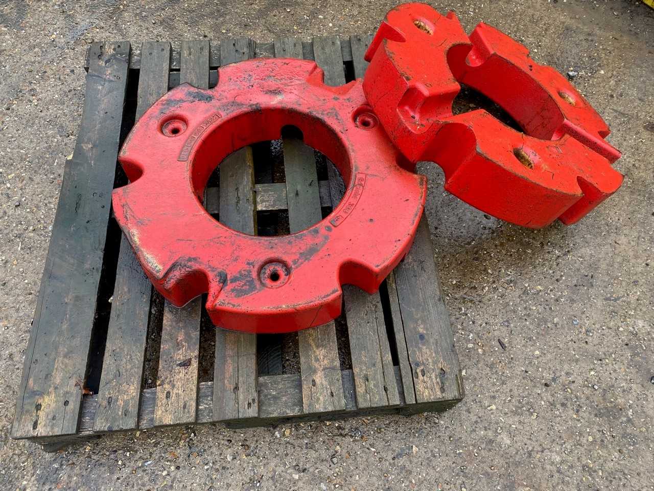 Lot 251 - 2x Fendt 300kg Rear Wheel Weights to Suit 10