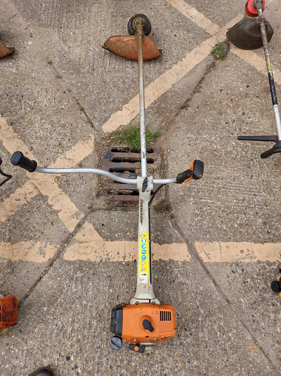 Lot 10 - Stihl FS400 Brushcutter (Asset No. 322)