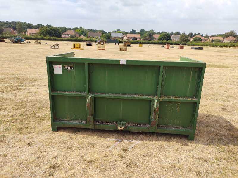 Lot 77 - Sutton Muck Skip