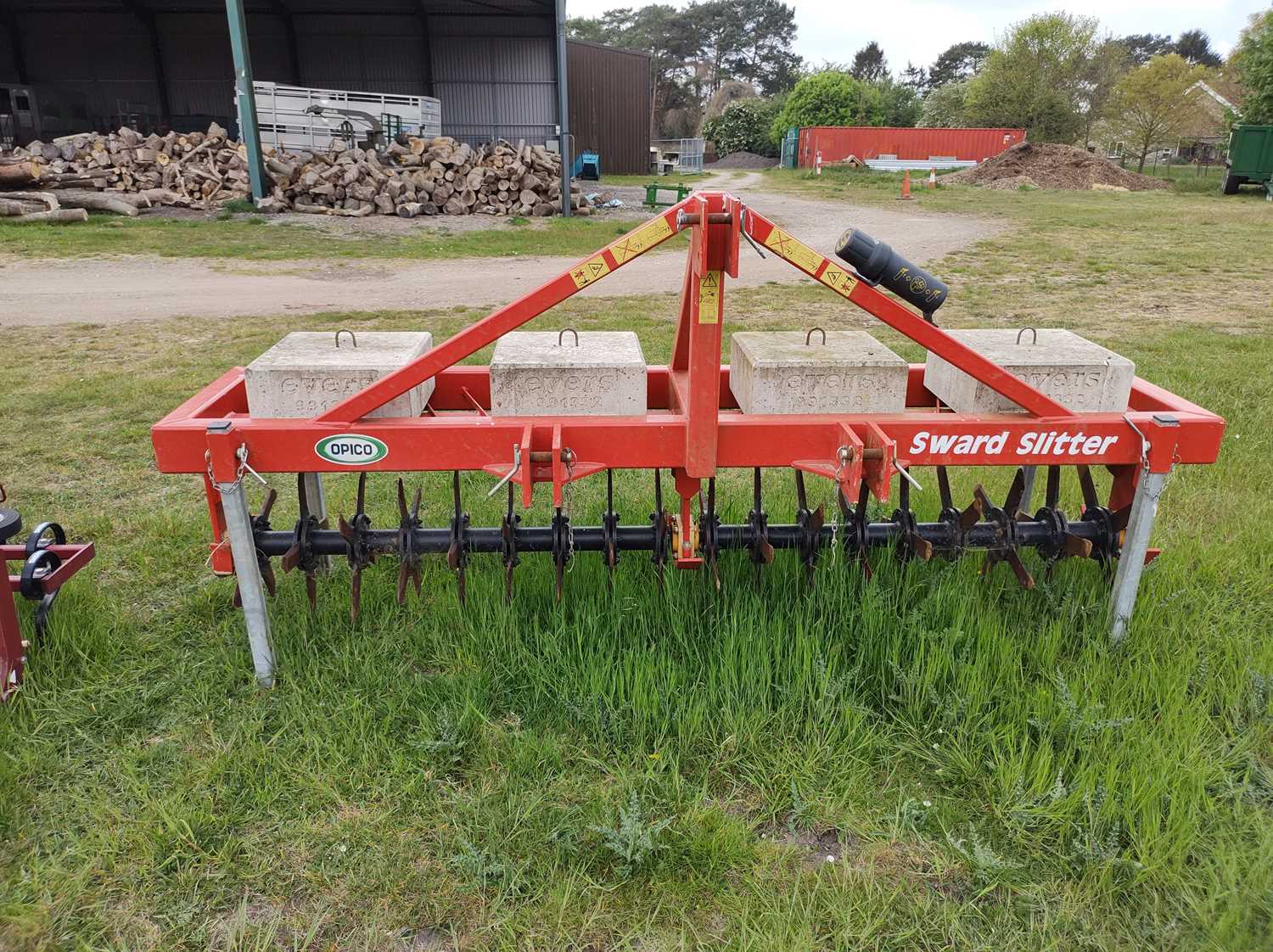 Lot 105 - Opico Sward Slitter (2018)