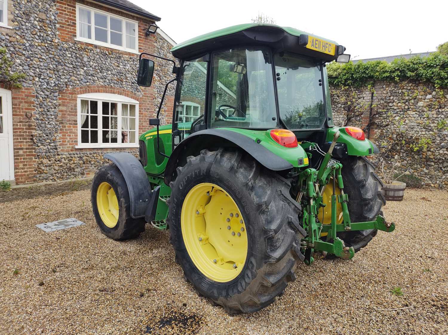 Lot 169 - John Deere 5080M Tractor (2011) 2,668.9 Hrs