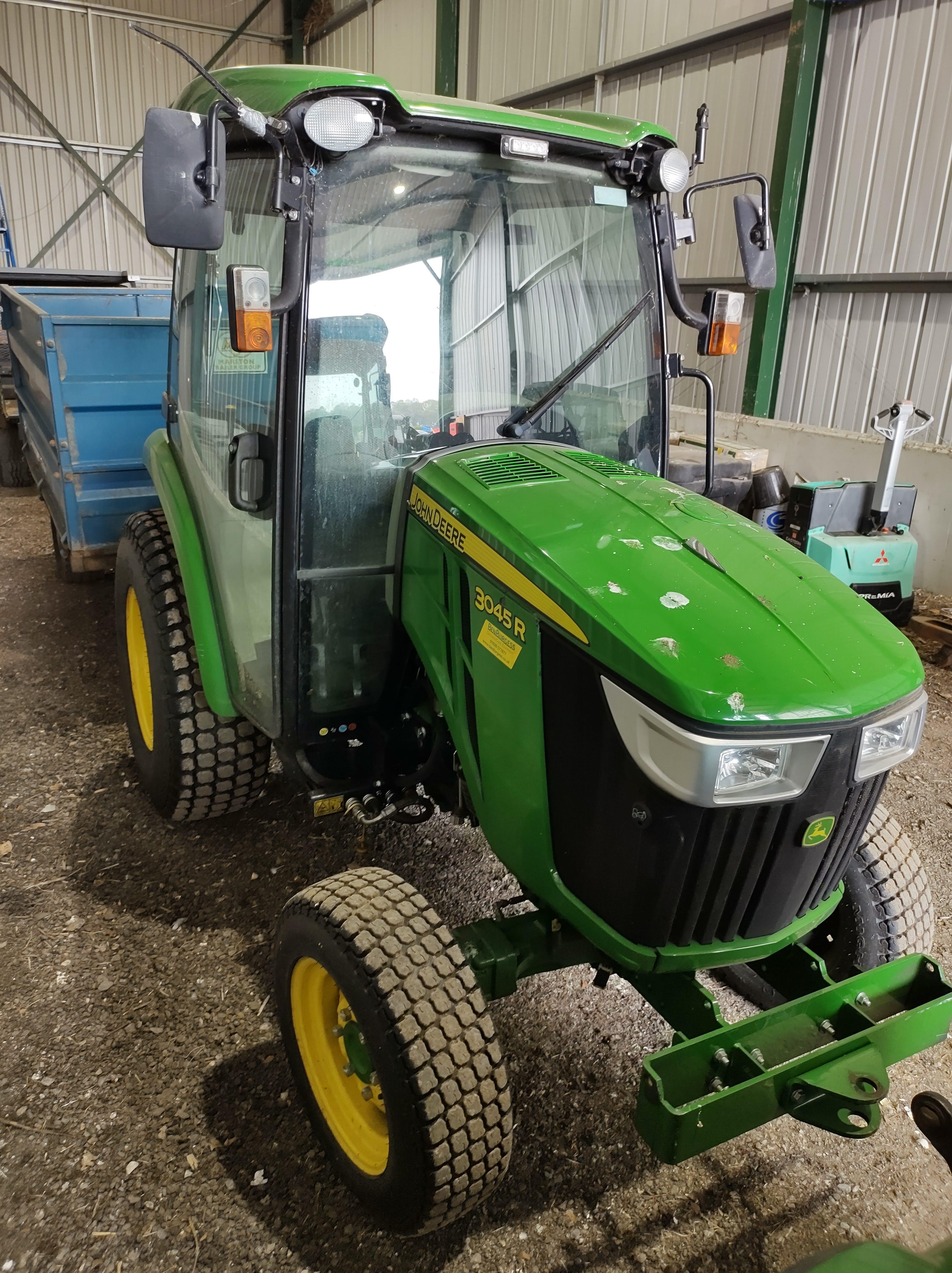 Lot 165 - John Deere 3045R Tractor (2018) 1,763.4 Hrs