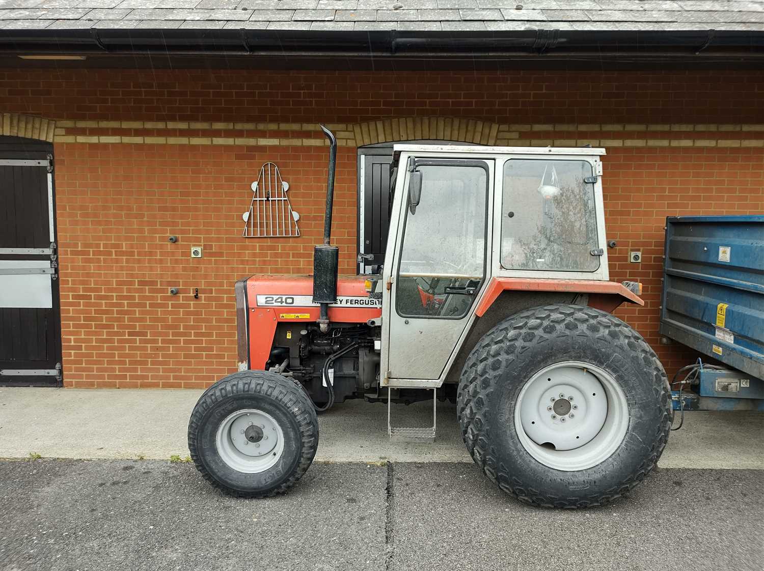 Lot 160 - Massey Ferguson 240 Tractor (1999) 3,222 Hrs