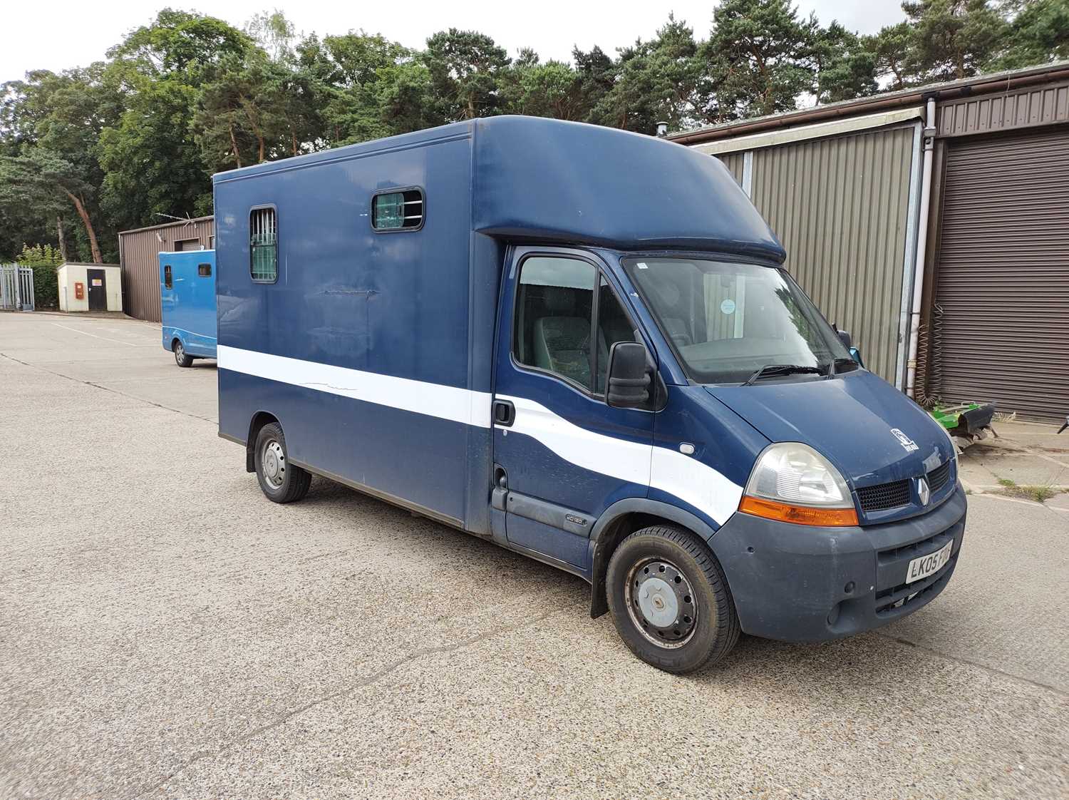 Lot 140 - Renault Horsebox (2005) 62,508 Miles Reg No.